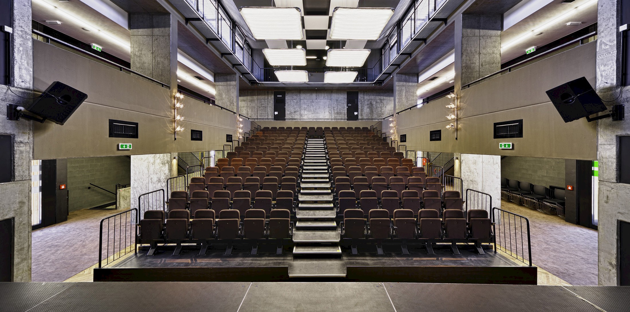 VRATISLAVICE 101010 - Main hall