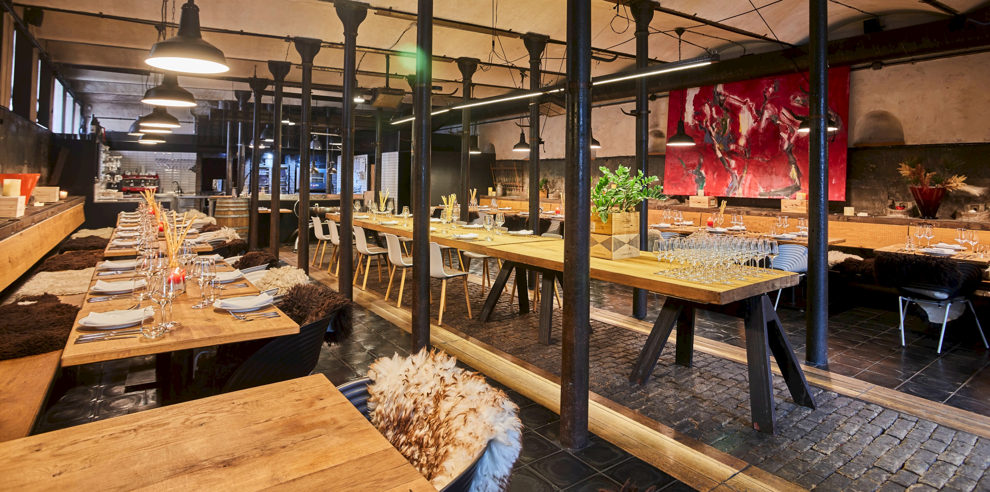 The Italians - Konírna