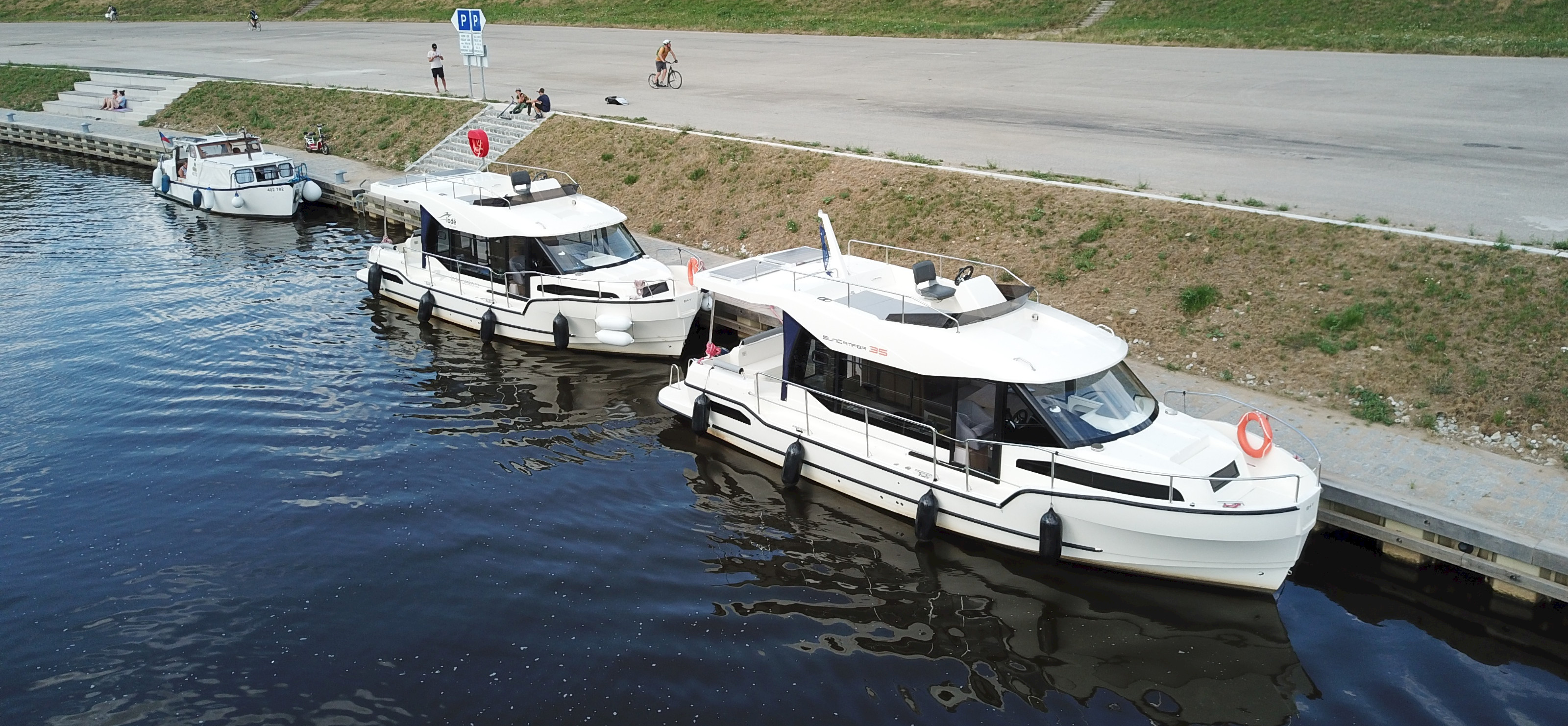 Obytné lodě SC35 a YB35